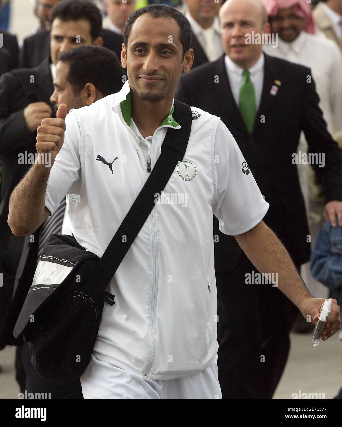 Saudi arabia national soccer team hi-res stock photography and images ...