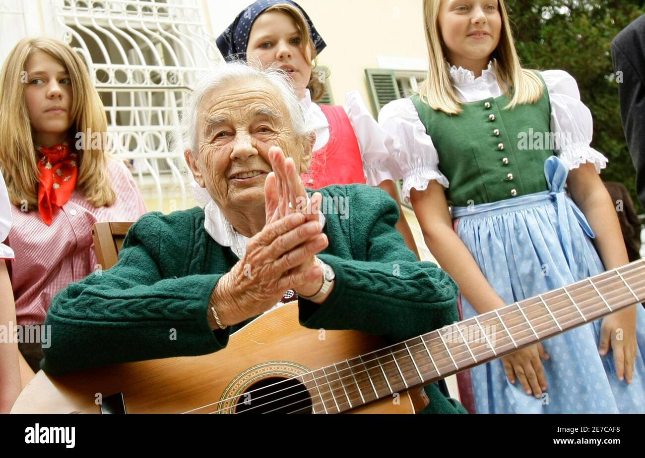 Von trapp children hi-res stock photography and images - Alamy