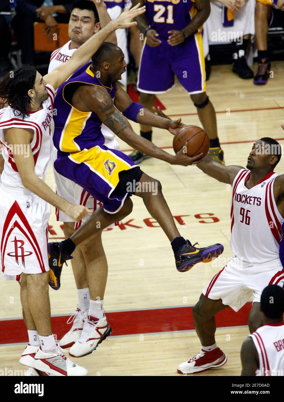 Ron artest kobe bryant hi-res stock photography and images - Alamy