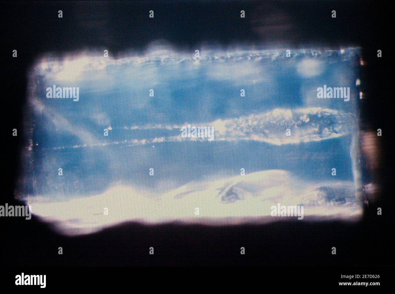 Comet dust aerogel hi-res stock photography and images - Alamy