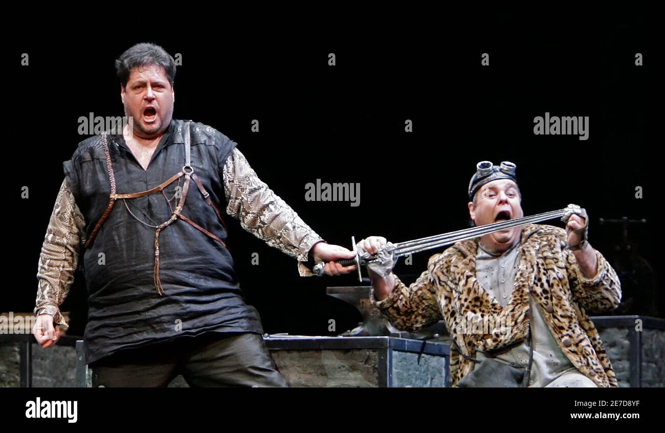 Opera siegfried hi-res stock photography and images - Alamy