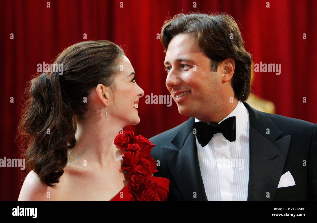 Raffaello follieri anne hathaway hi-res stock photography and images ...