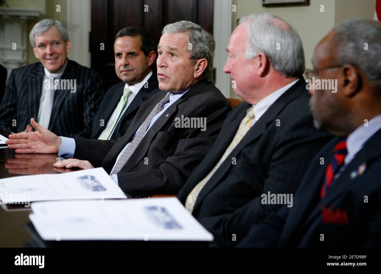 Jerry sanders hi-res stock photography and images - Alamy