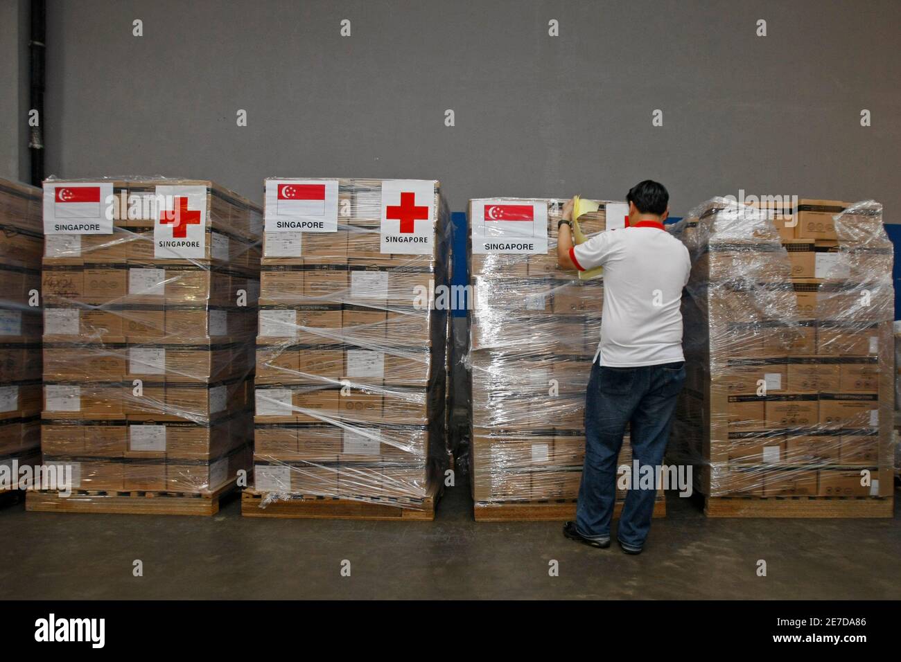 Mre pallets hi-res stock photography and images - Alamy