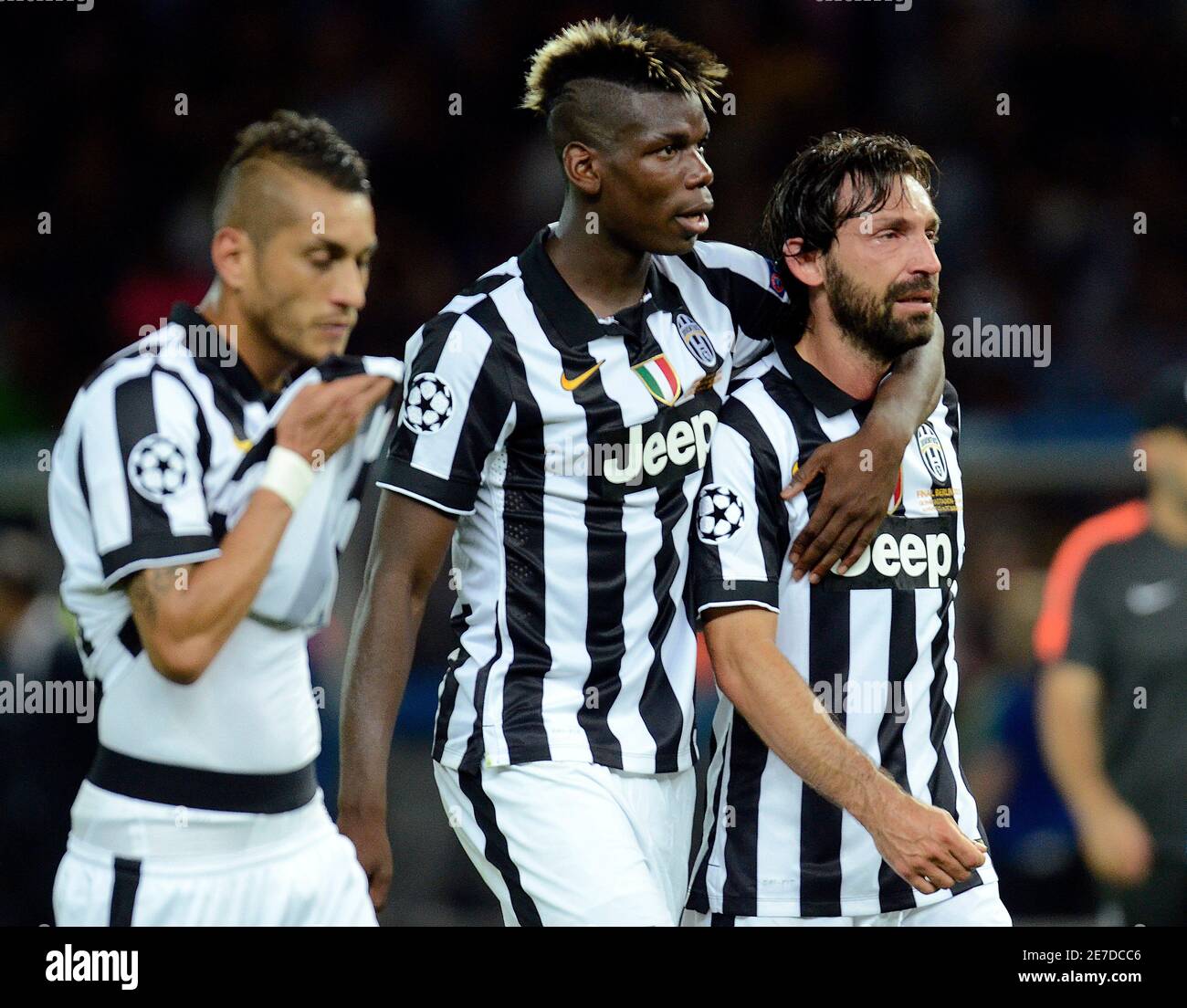 Cries football hi-res stock photography and images - Alamy