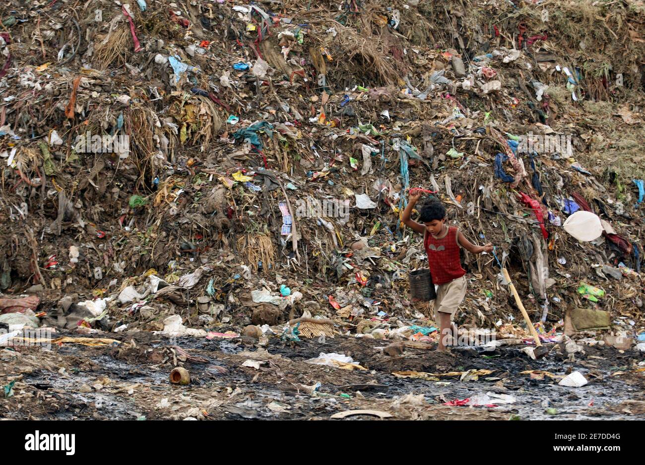 India Waste Picker High Resolution Stock Photography and Images - Alamy