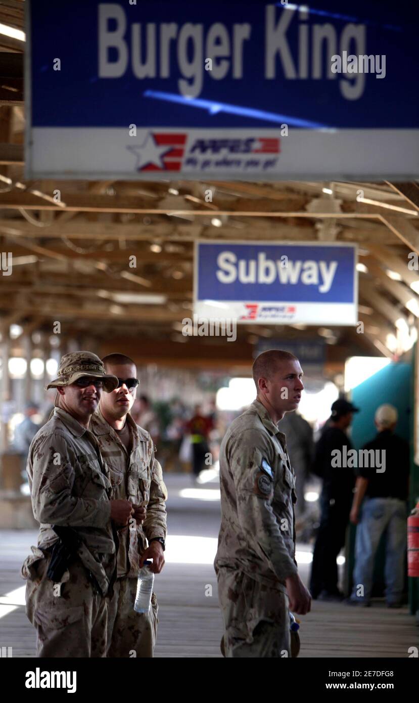 Burger king subway hi-res stock photography and images - Alamy