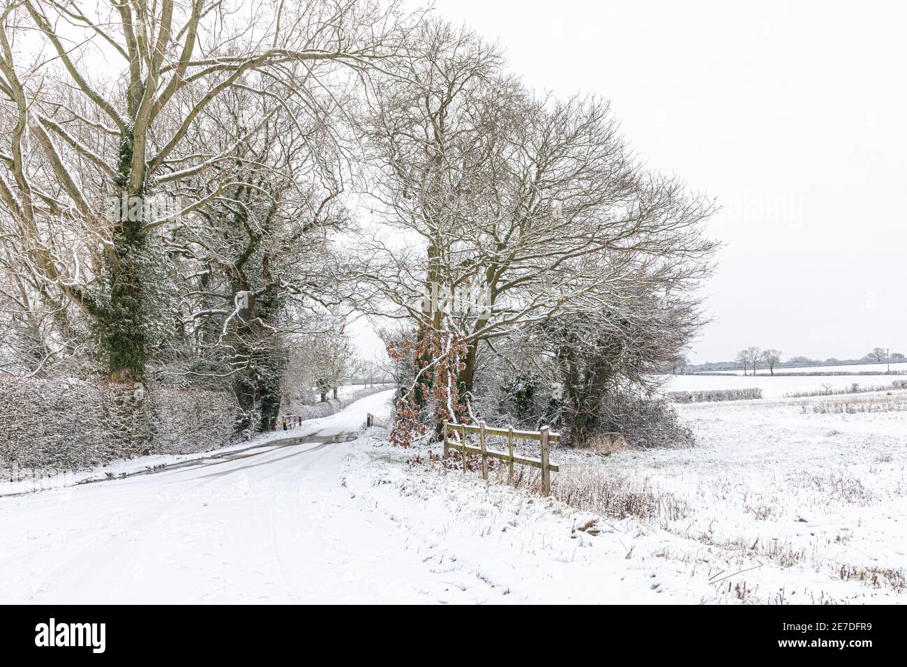 Snowy rural landscape around Chetwode in Buckinghamshire Stock Photo ...