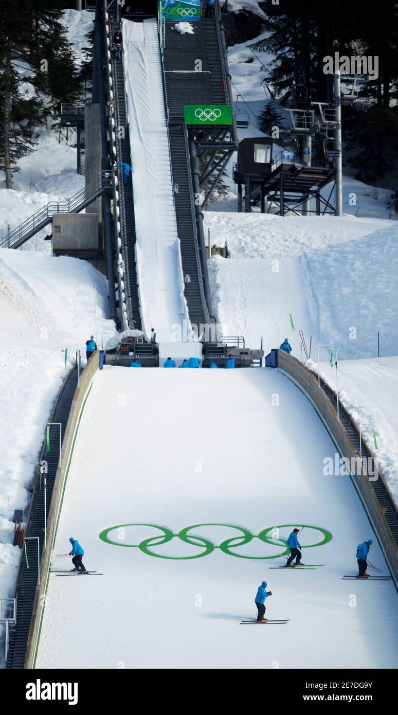 Olympic rings vancouver bc canada hi-res stock photography and images ...