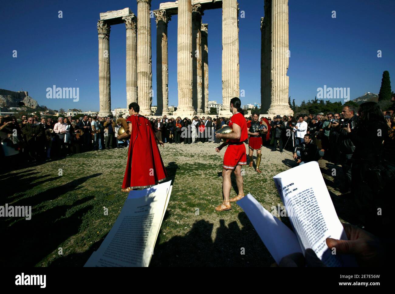 Ancient greek ceremony zeus hi-res stock photography and images - Alamy
