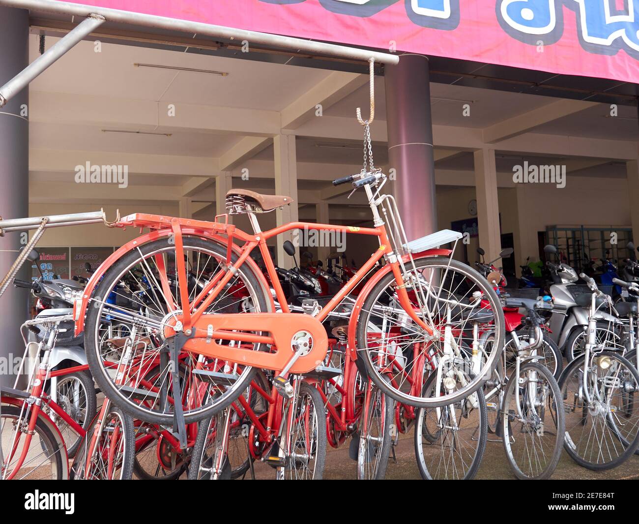 Modern cycle shop design hi-res stock photography and images - Alamy