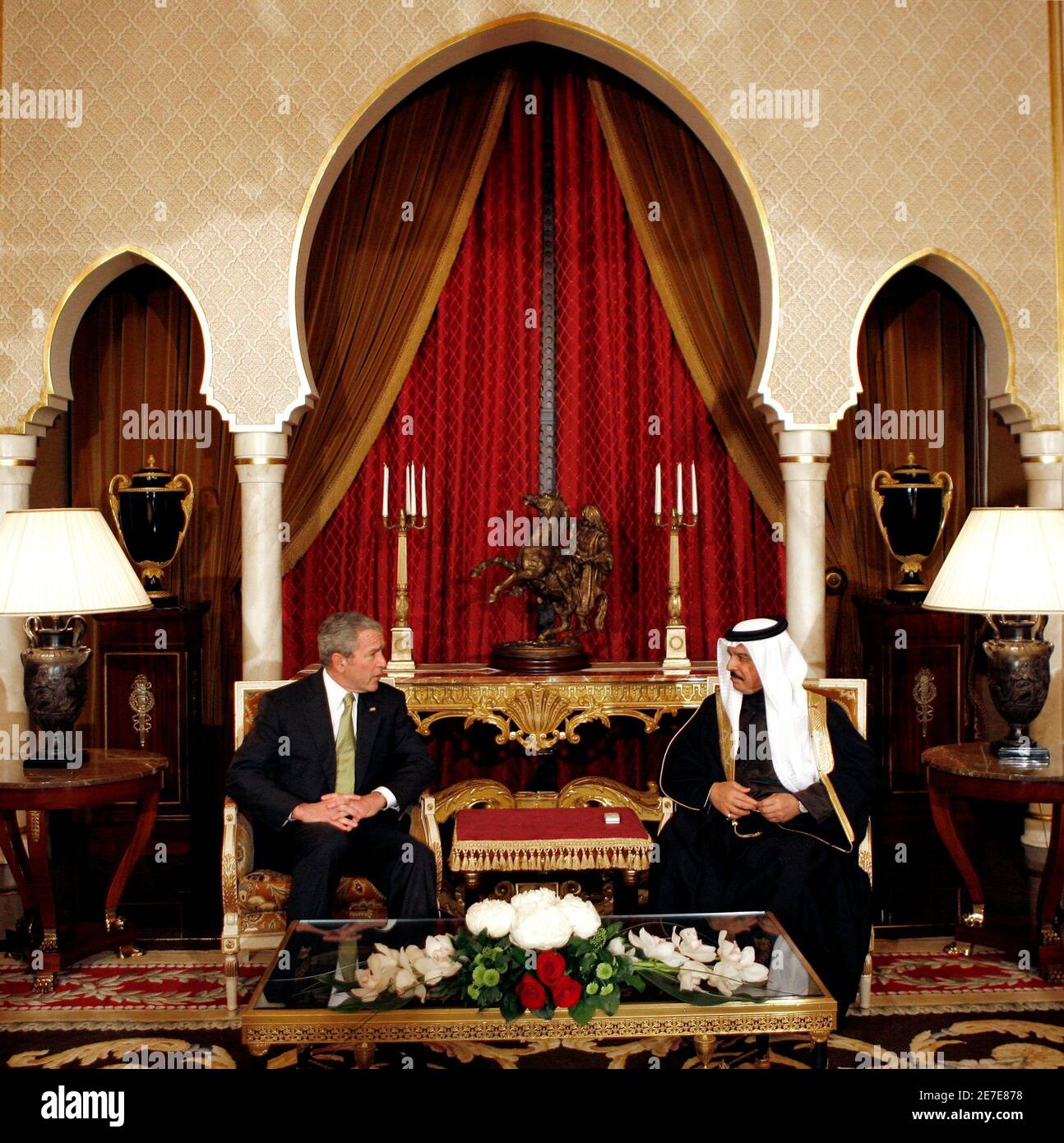 Sheikh hamad bin isa al khalifa hi-res stock photography and images - Alamy