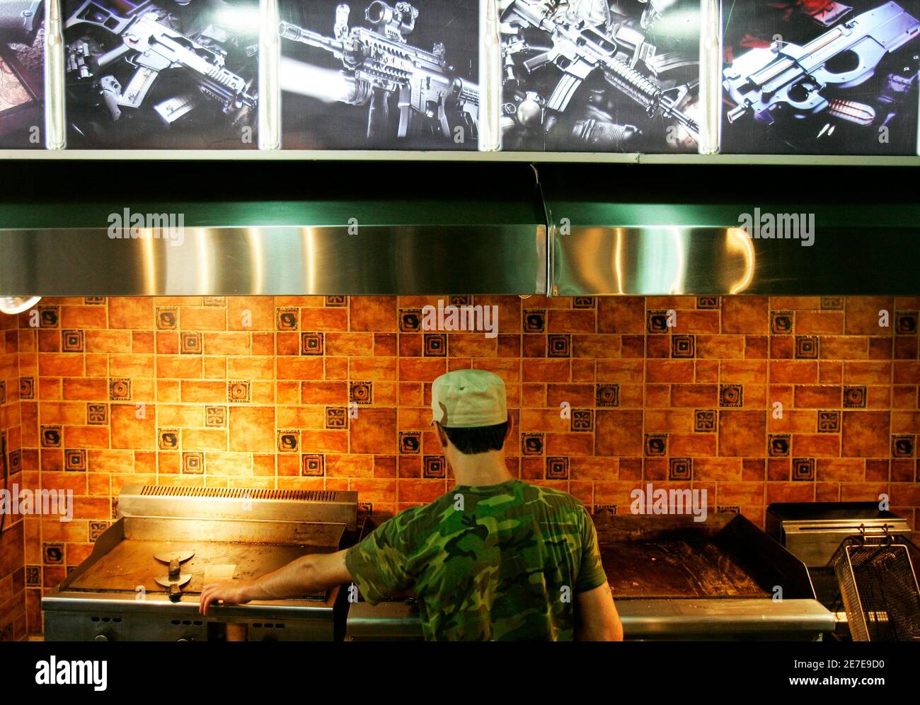 Fast food restaurant beirut lebanon hi-res stock photography and images ...