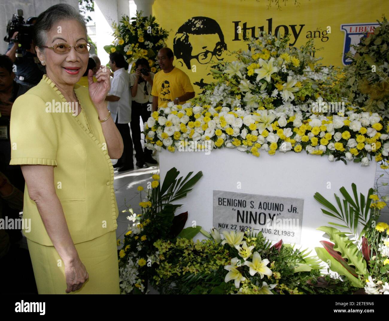 Benigno aquino assassination hi-res stock photography and images - Alamy