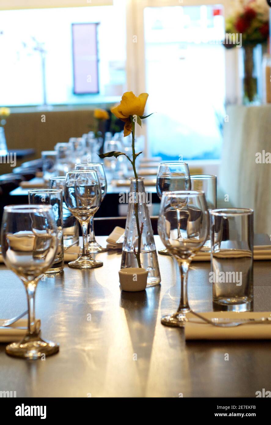 Restaurant set up Stock Photo - Alamy