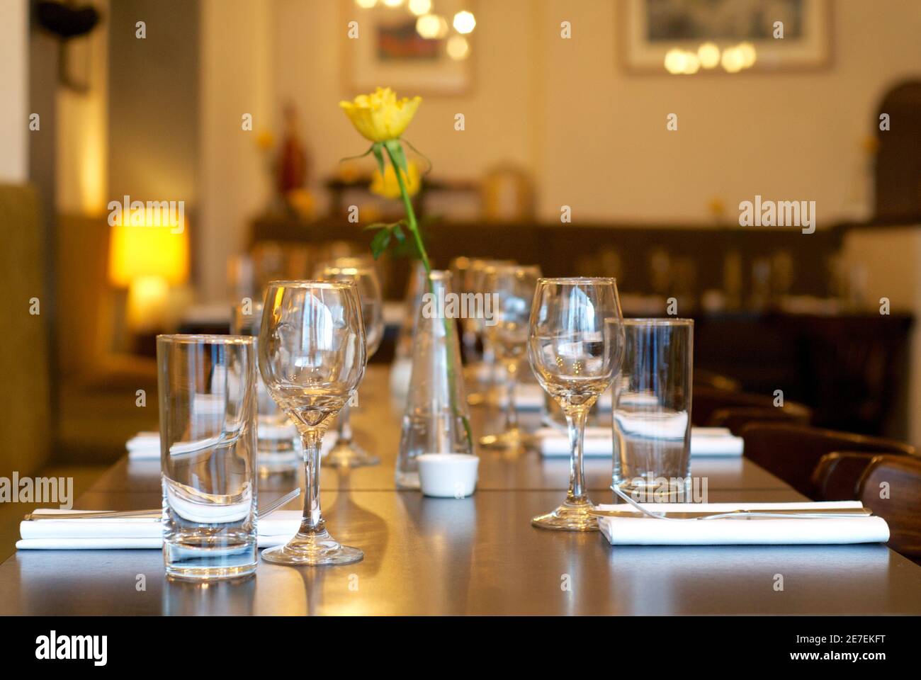 Restaurant set up Stock Photo - Alamy