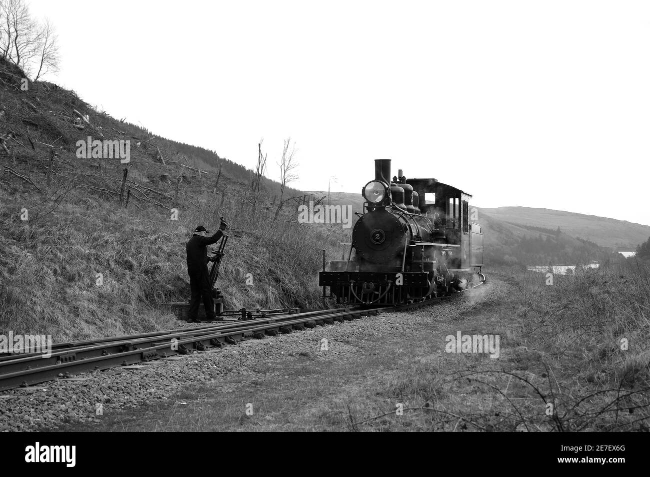 Locomotive running round its train hi-res stock photography and images ...