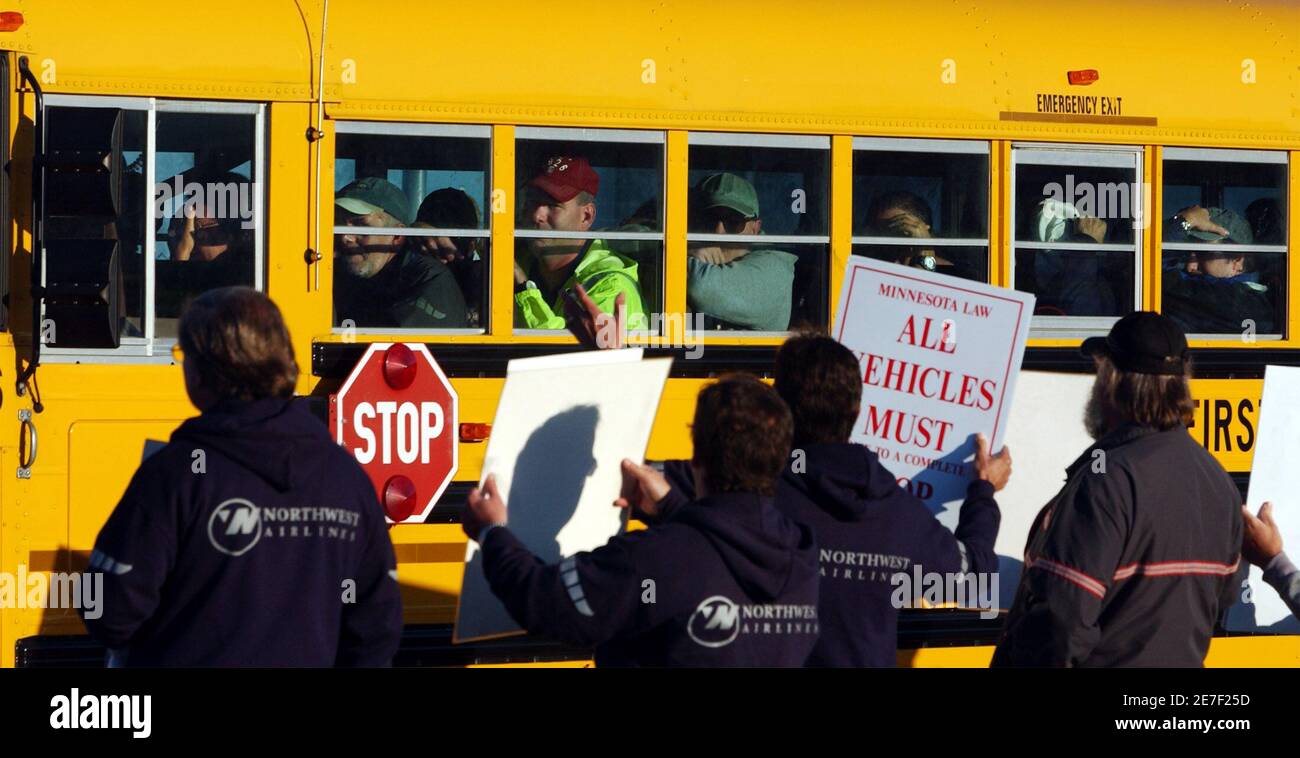 Aircraft mechanics fraternal association hi-res stock photography and ...