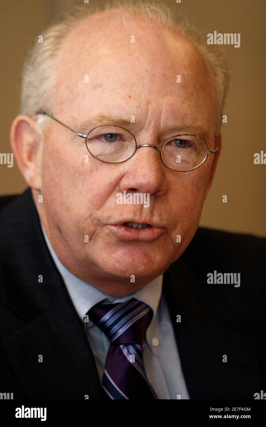 Richard bond hi-res stock photography and images - Alamy