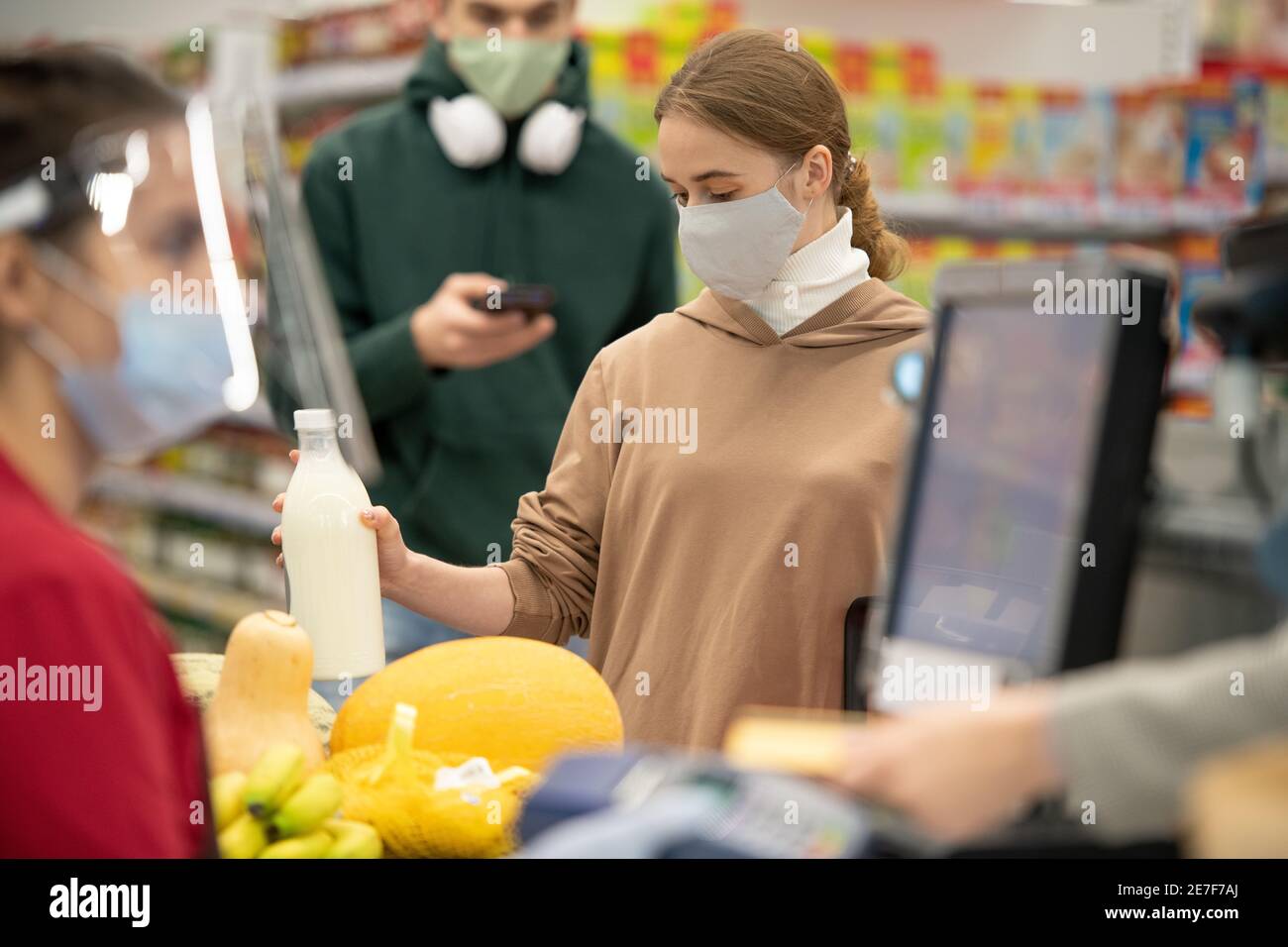 Bottle milk counter hi-res stock photography and images - Alamy