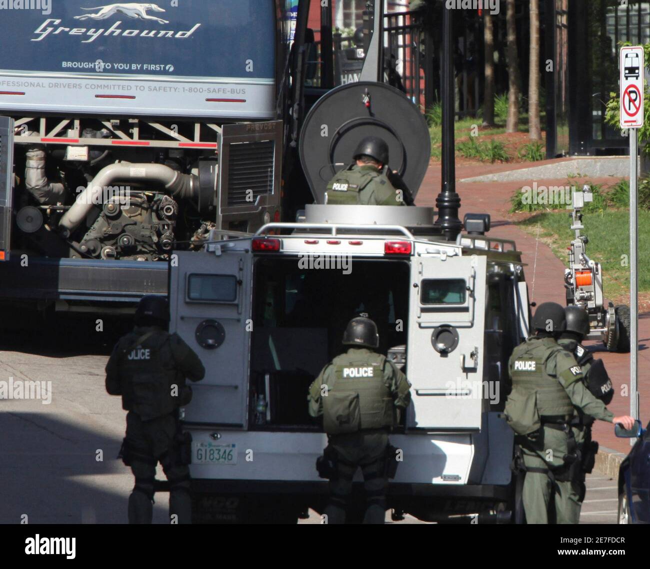 Hampshire police vehicle hi-res stock photography and images - Alamy