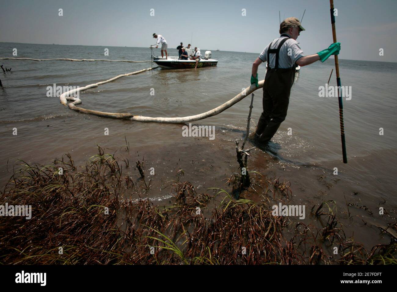 Broken island group hi-res stock photography and images - Alamy