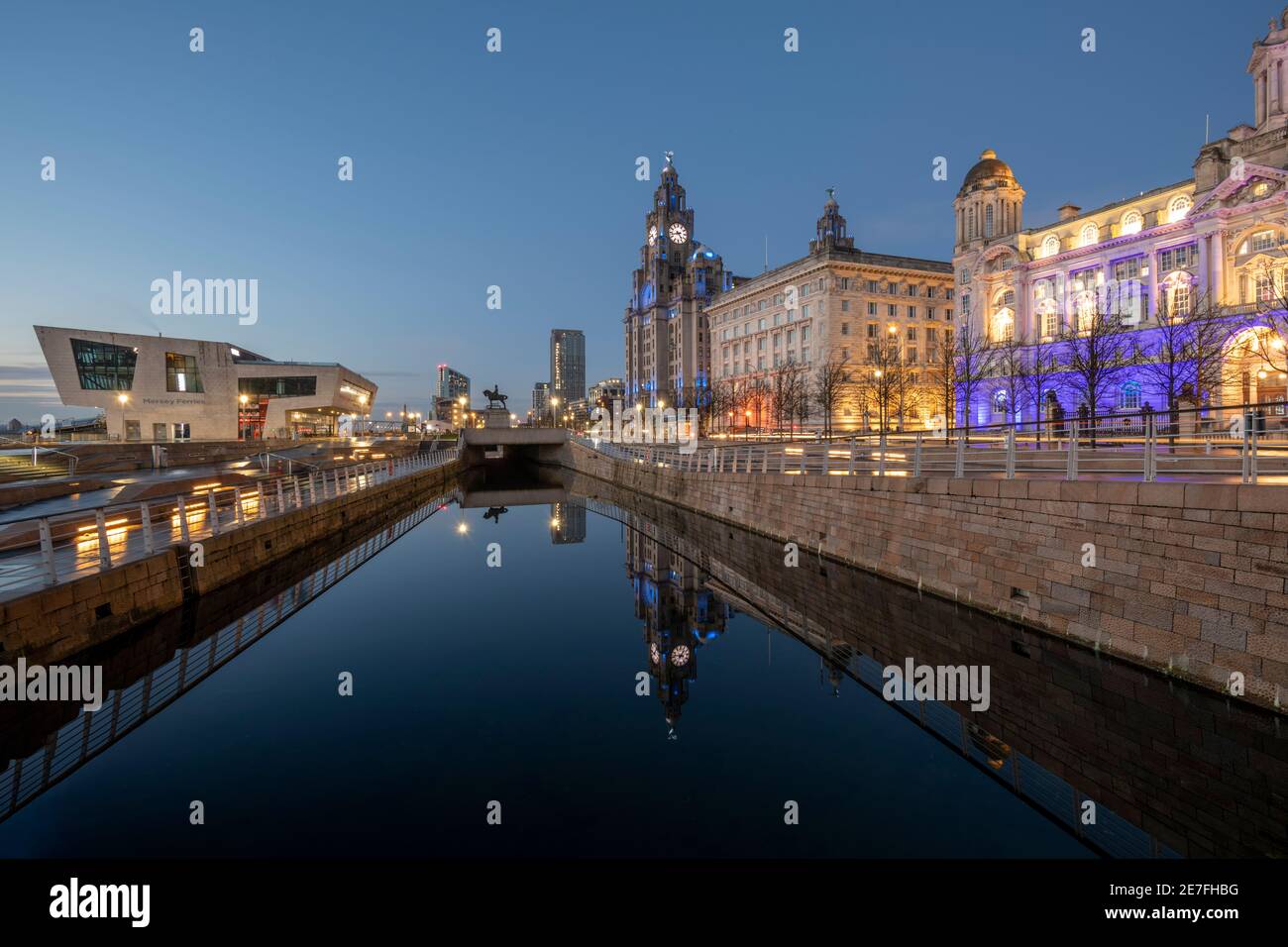 A view of the town and harbour of liverpool hi-res stock photography ...