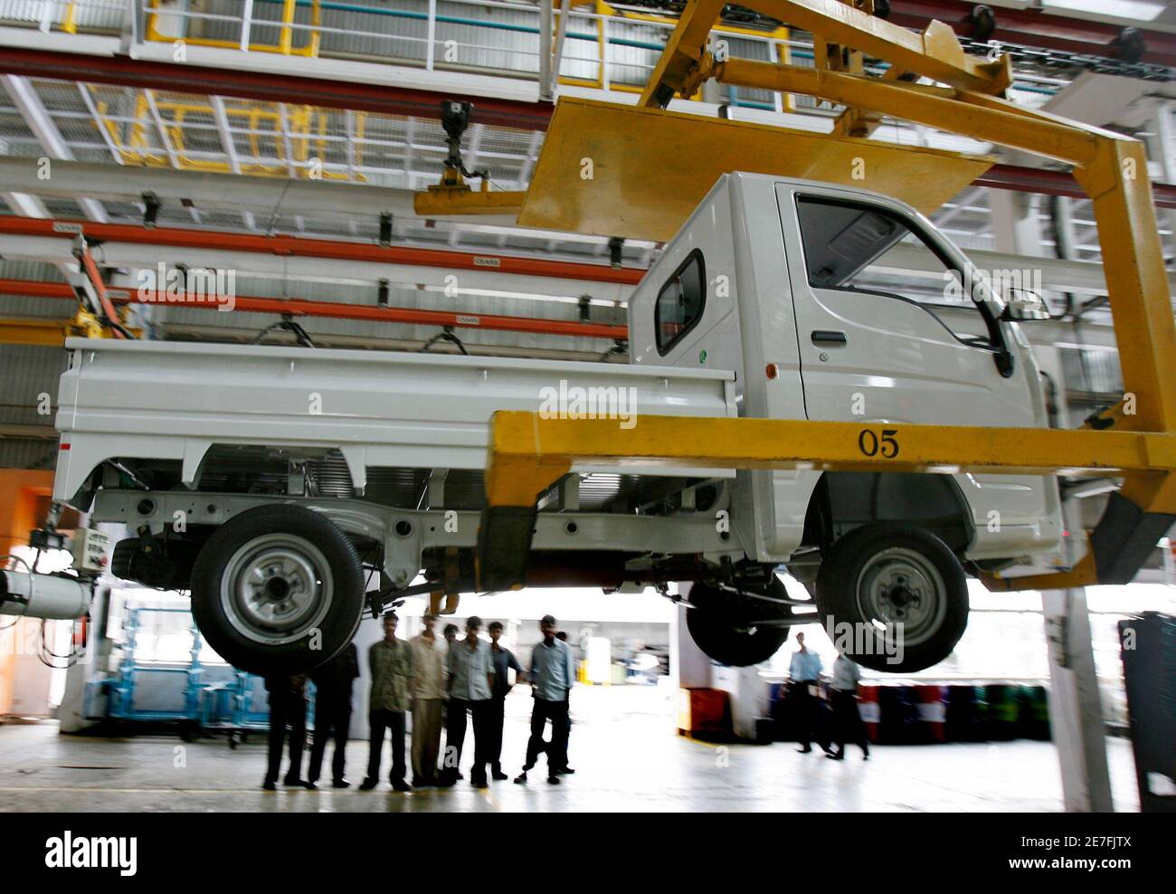 Tata motors passenger vehicles ltd hi-res stock photography and images ...