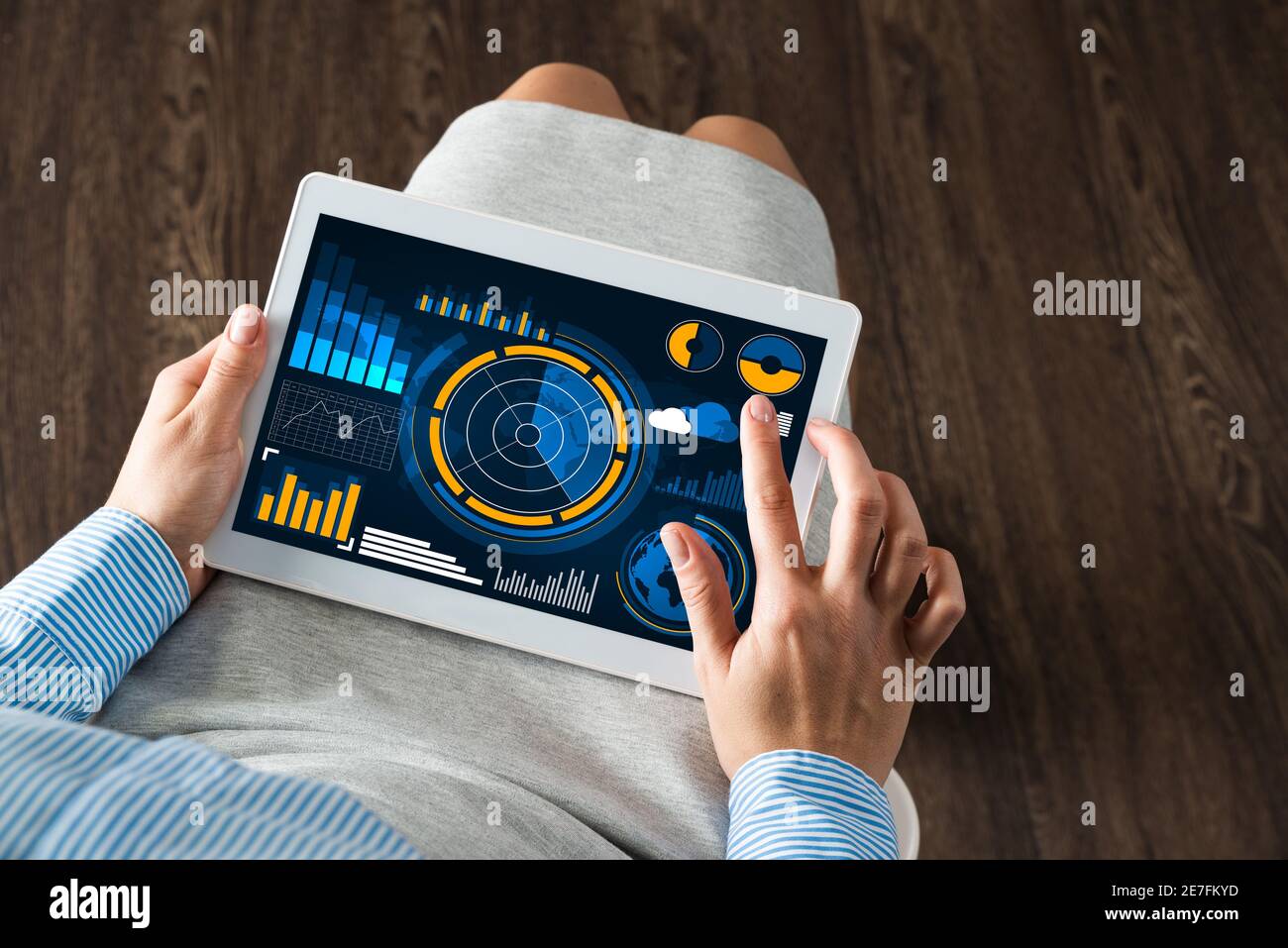business woman with pad Stock Photo - Alamy