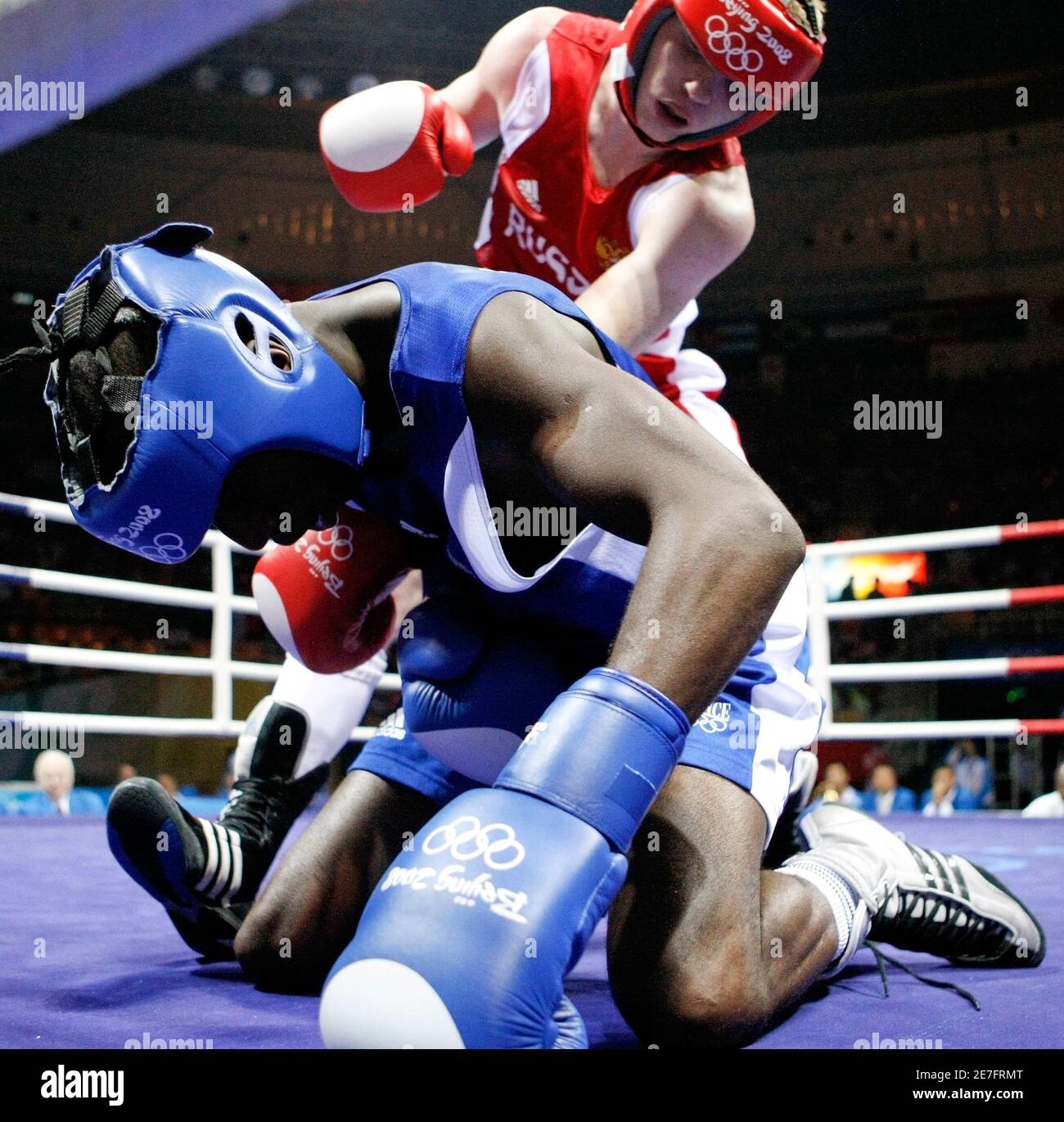 Officials olympic boxing hi-res stock photography and images - Alamy