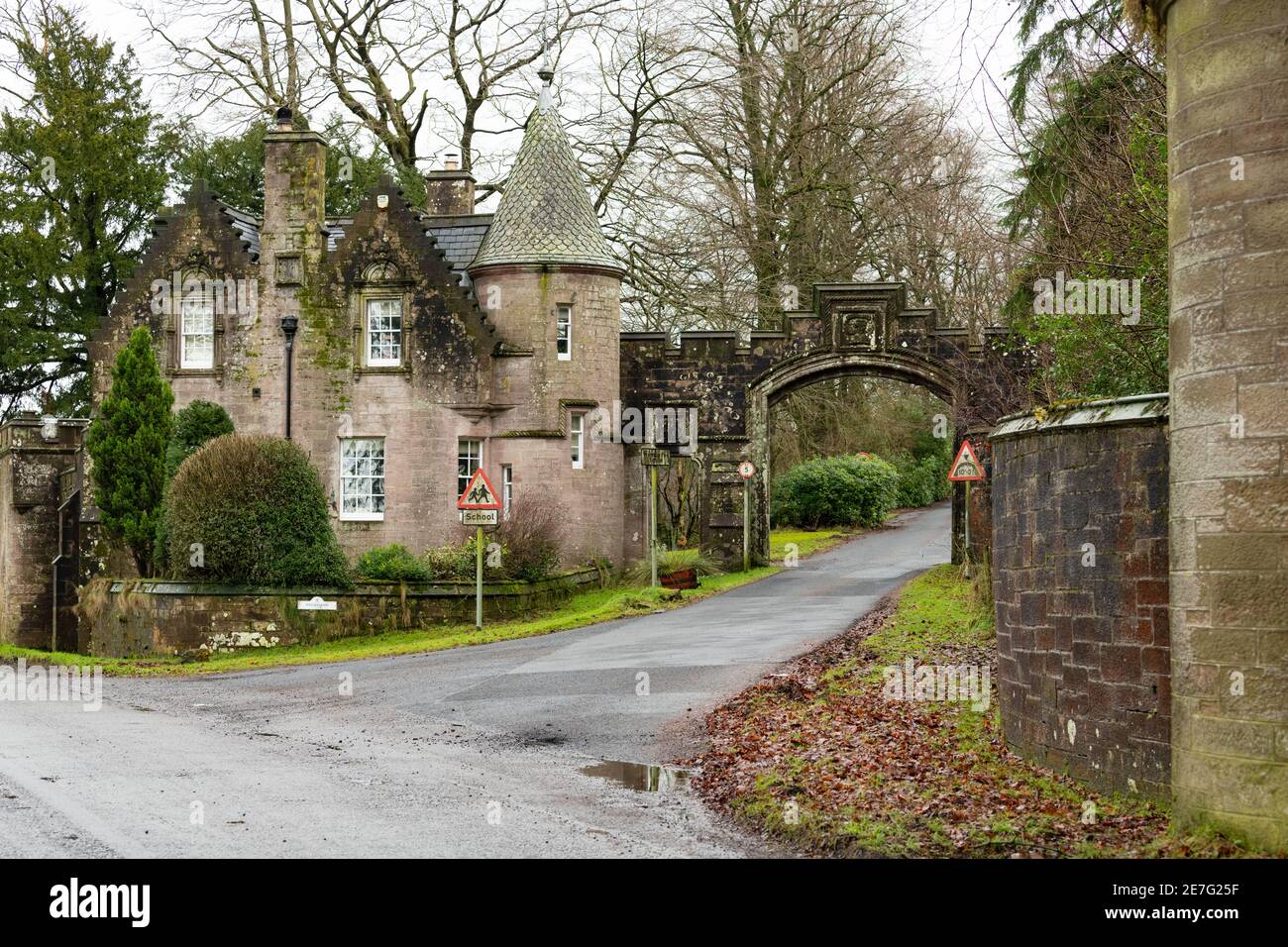 Ballikinrain school entrance gate hi-res stock photography and images ...