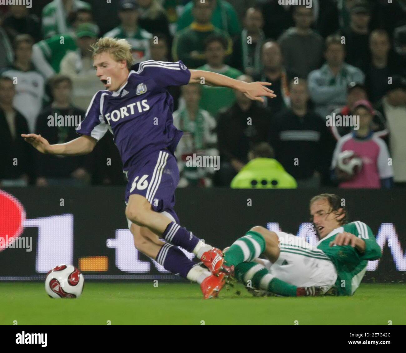 Gerhard hanappi stadium hi-res stock photography and images - Alamy