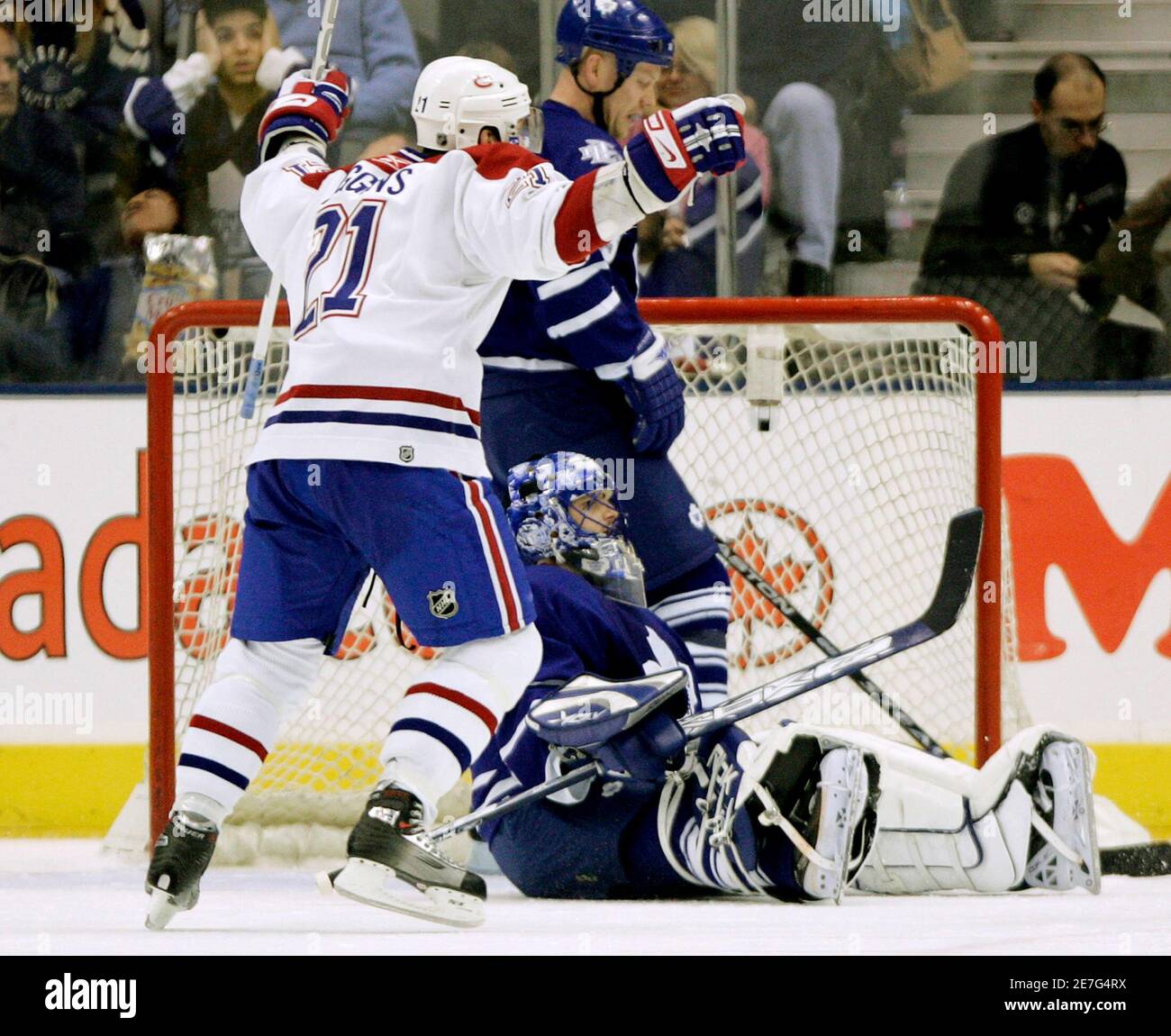 Michael ryder montreal canadiens celebrates hi-res stock photography ...