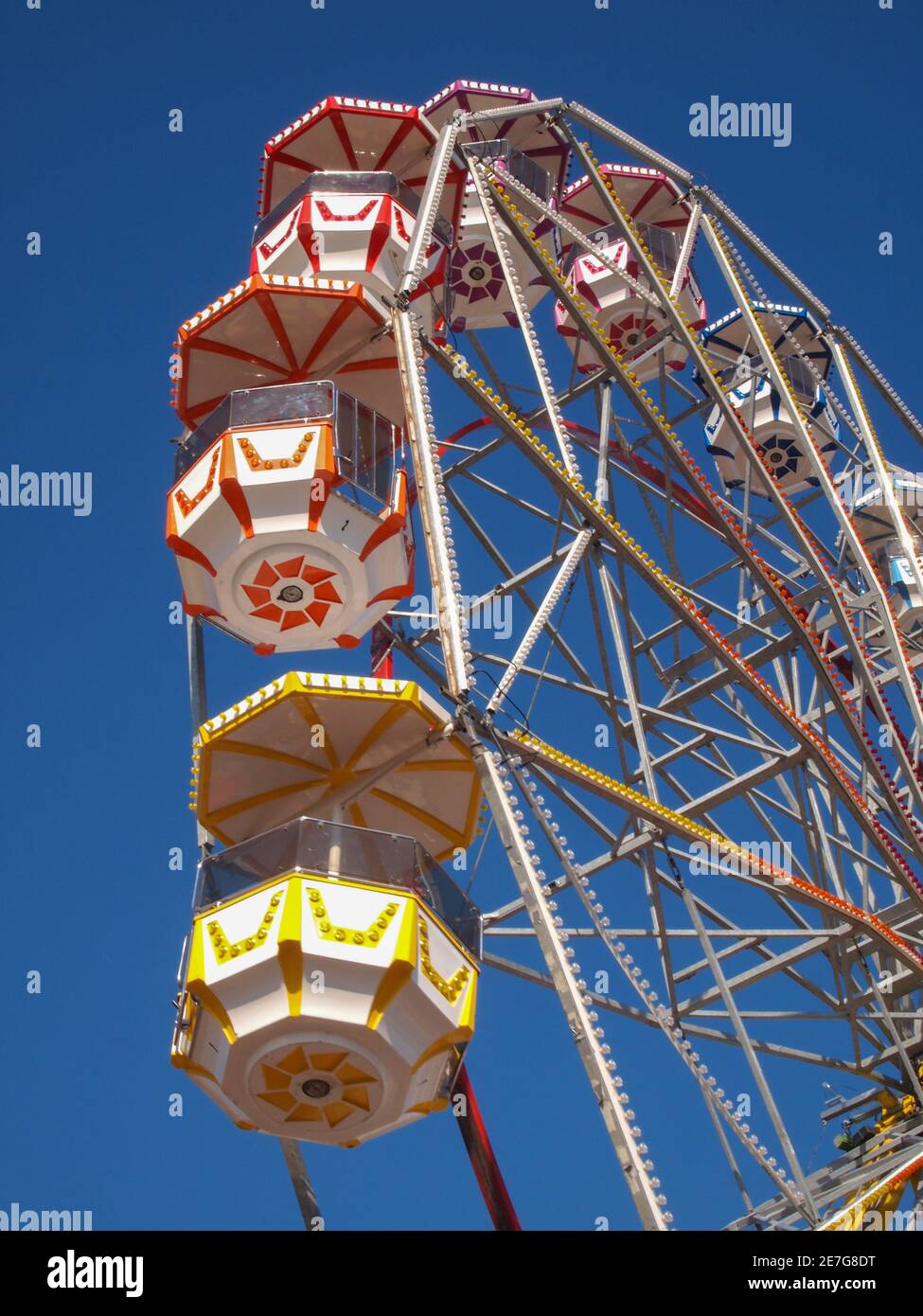 Vintage ferris wheel hi-res stock photography and images - Alamy