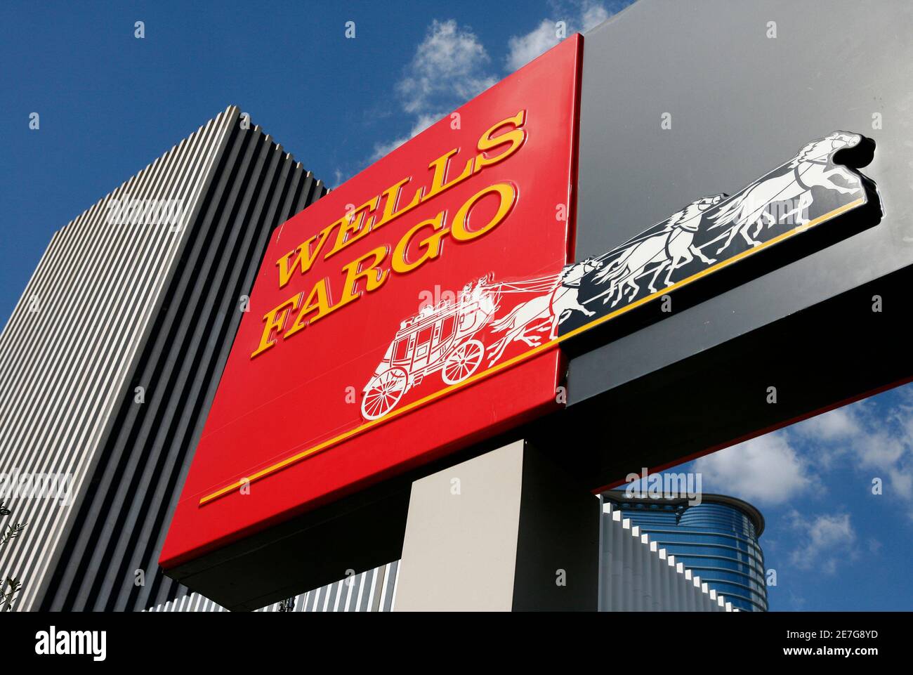 Motor banking hi-res stock photography and images - Alamy