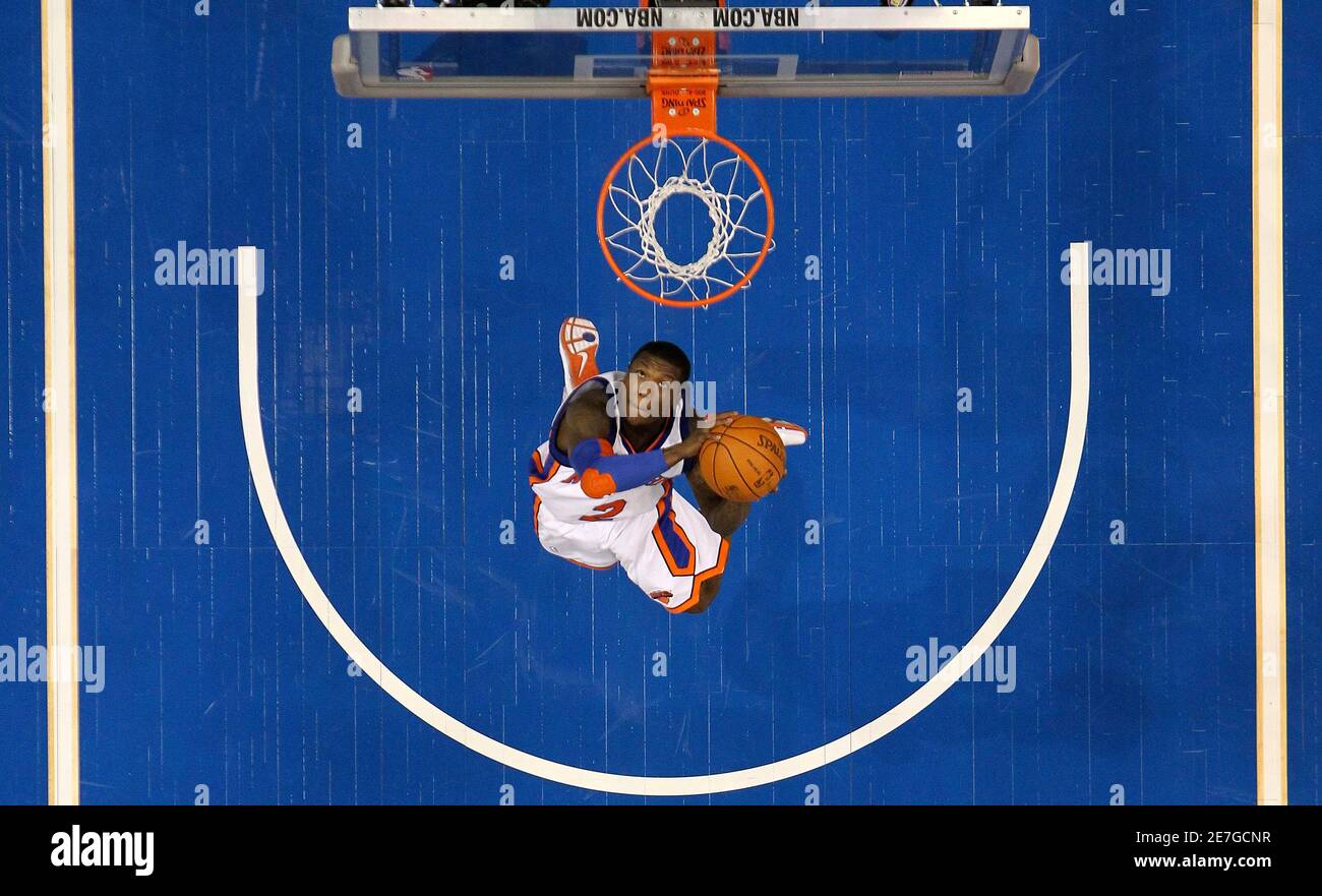 Basketball dunk top view hi-res stock photography and images - Alamy