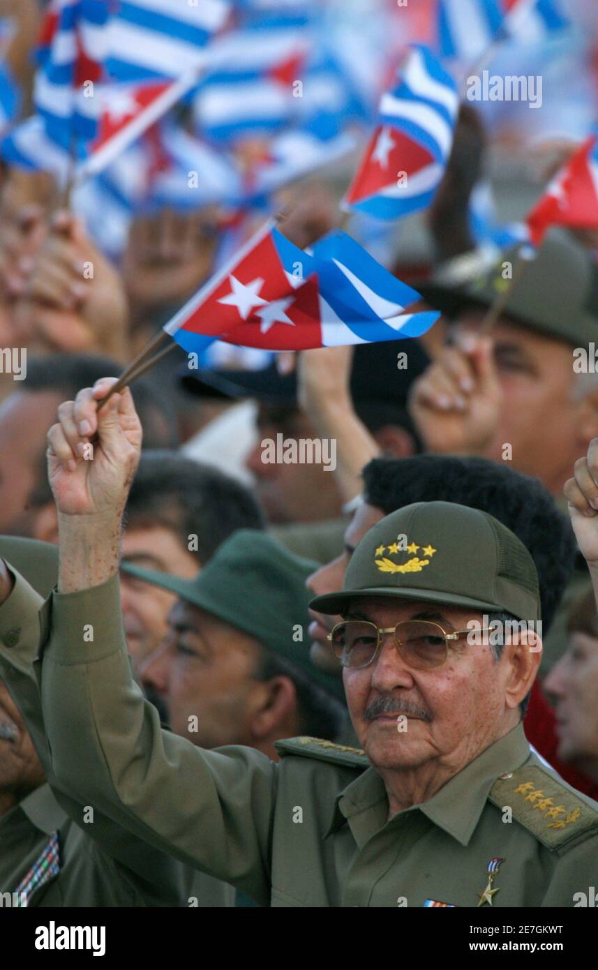 Raul castro flag hi-res stock photography and images - Alamy