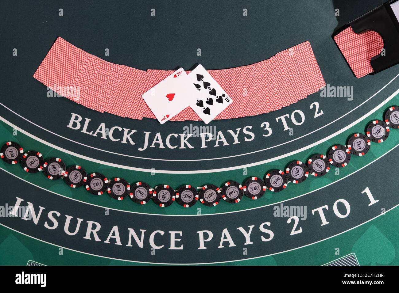 Playing card hand overhead hi-res stock photography and images - Alamy