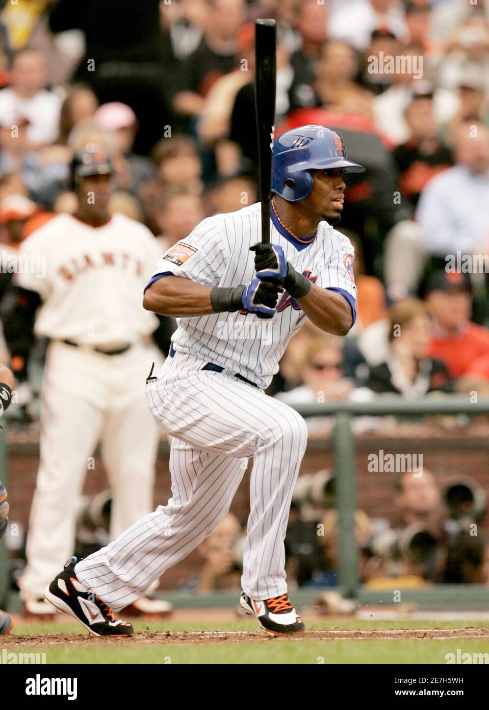 Robert reyes hi-res stock photography and images - Alamy