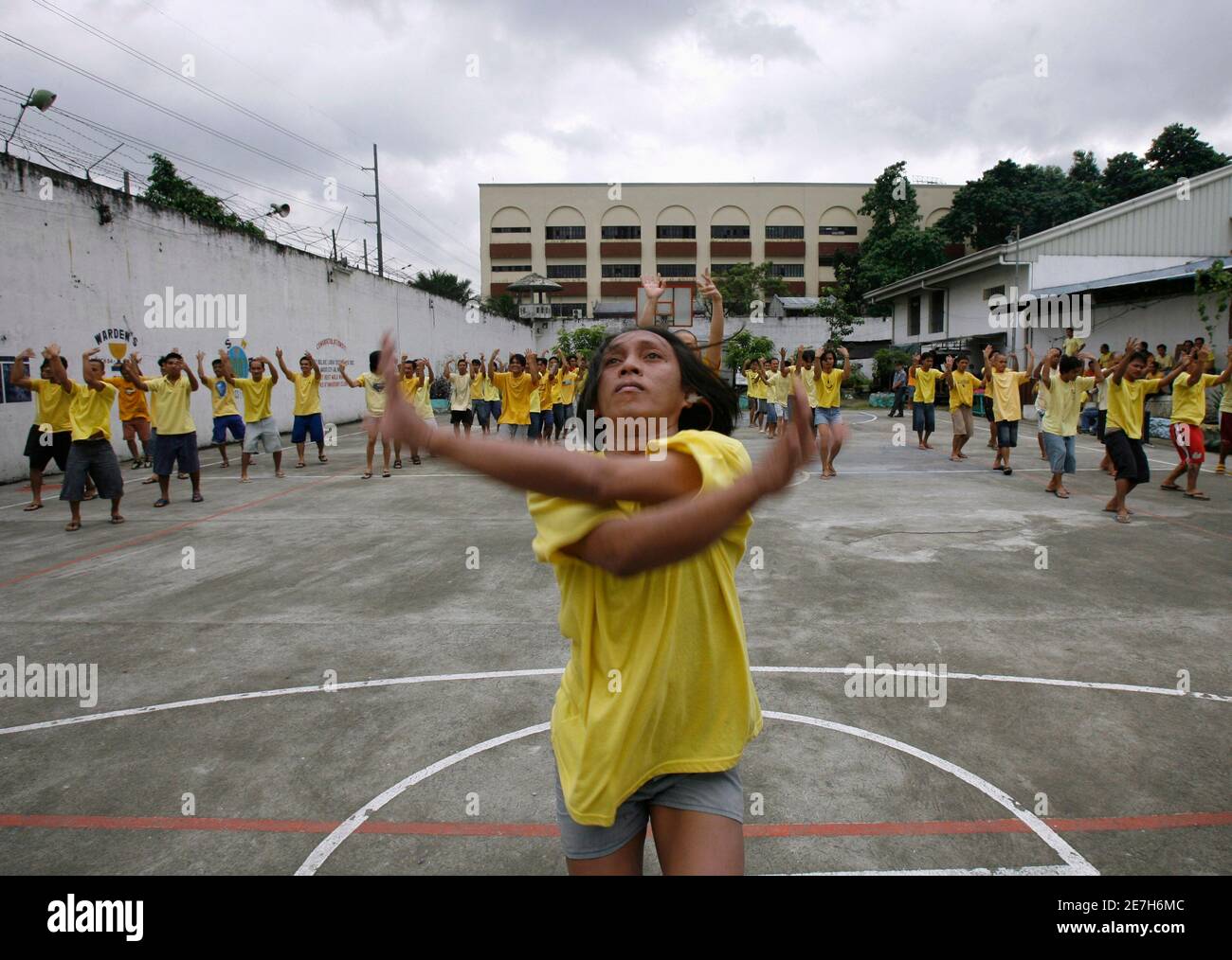 Filipino inmates hi-res stock photography and images - Alamy