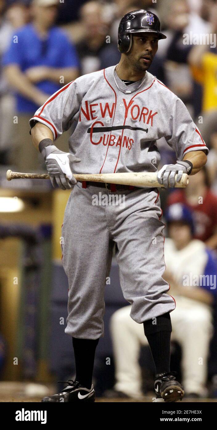 1930s baseball game hi-res stock photography and images - Alamy