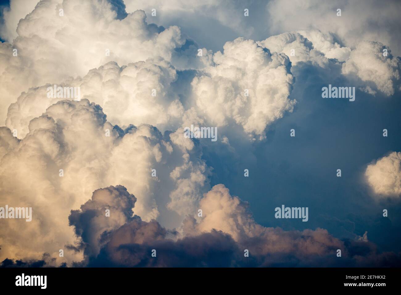 Cumulonimbus clouds threatening hi-res stock photography and images - Alamy
