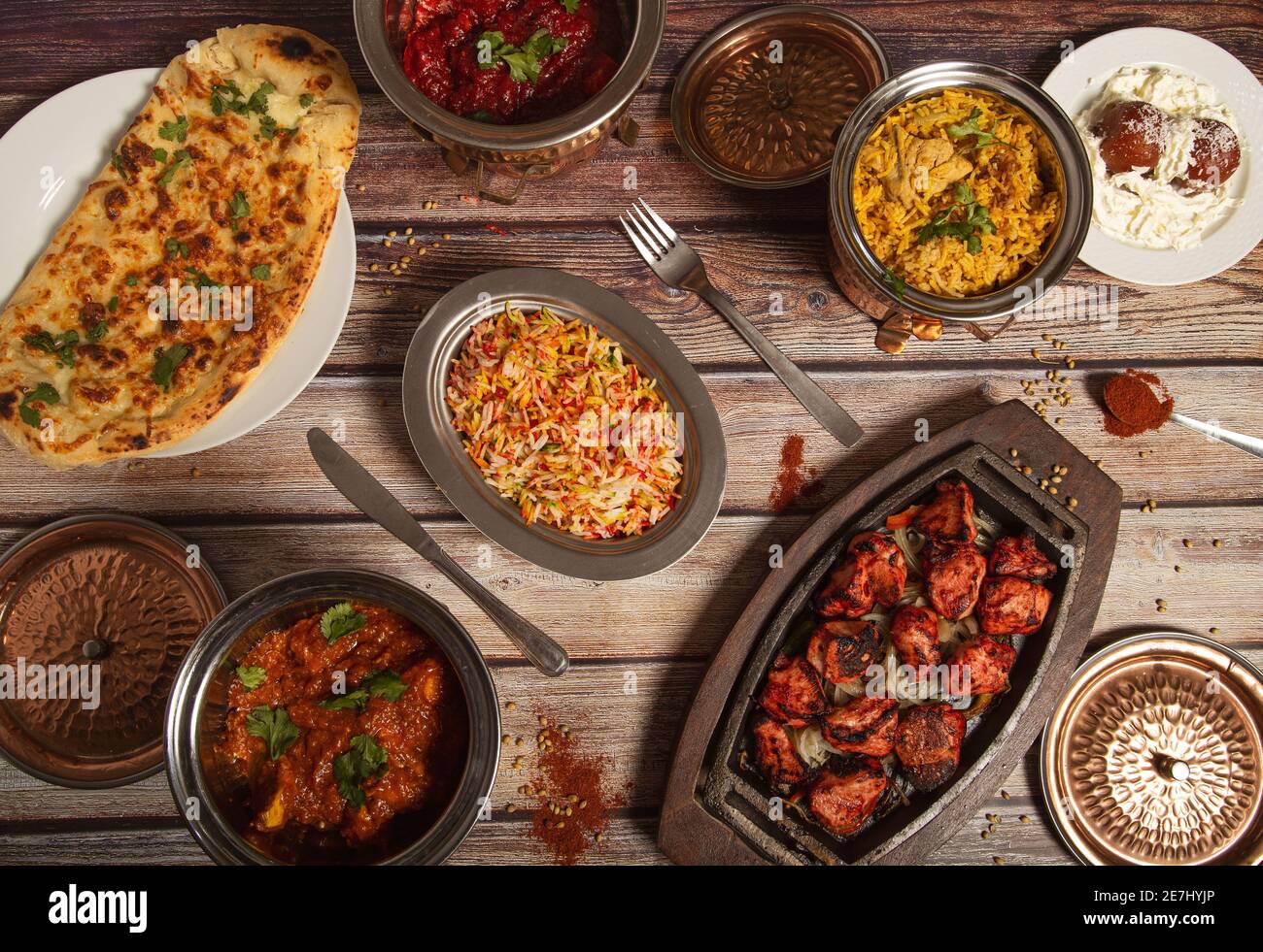 Indian restaurant kitchen hi-res stock photography and images - Alamy