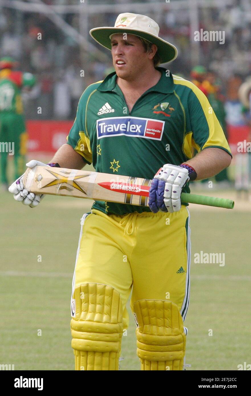 Mark cosgrove cricket hi-res stock photography and images - Alamy