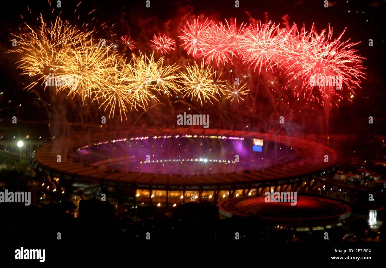 Maracana stadium above hi-res stock photography and images - Alamy