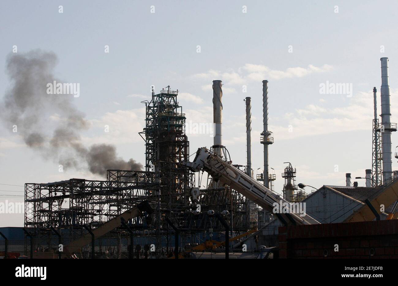 Worlds Largest Oil Refinery High Resolution Stock Photography and ...