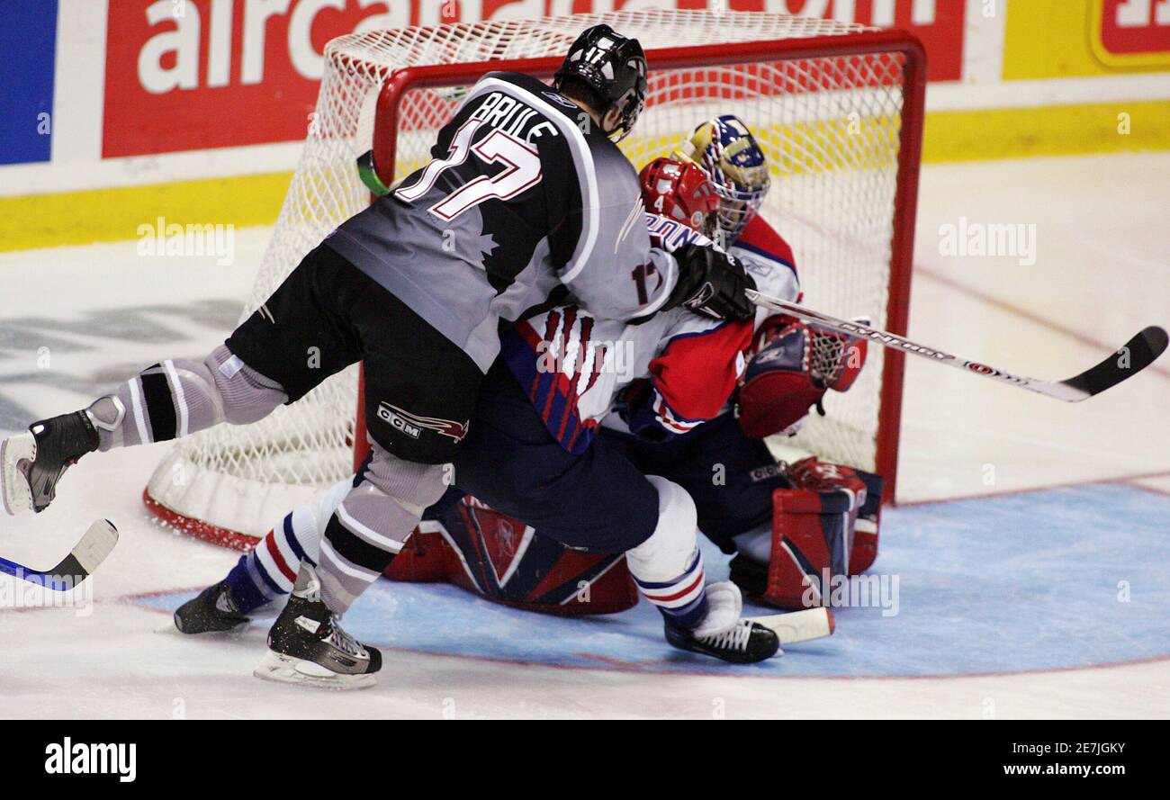 Josh gilbert hi-res stock photography and images - Alamy