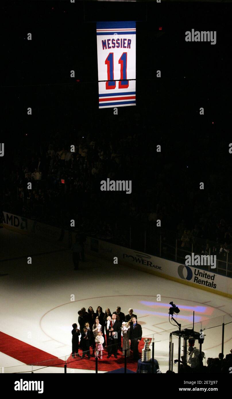 Messier 11 hi-res stock photography and images - Alamy