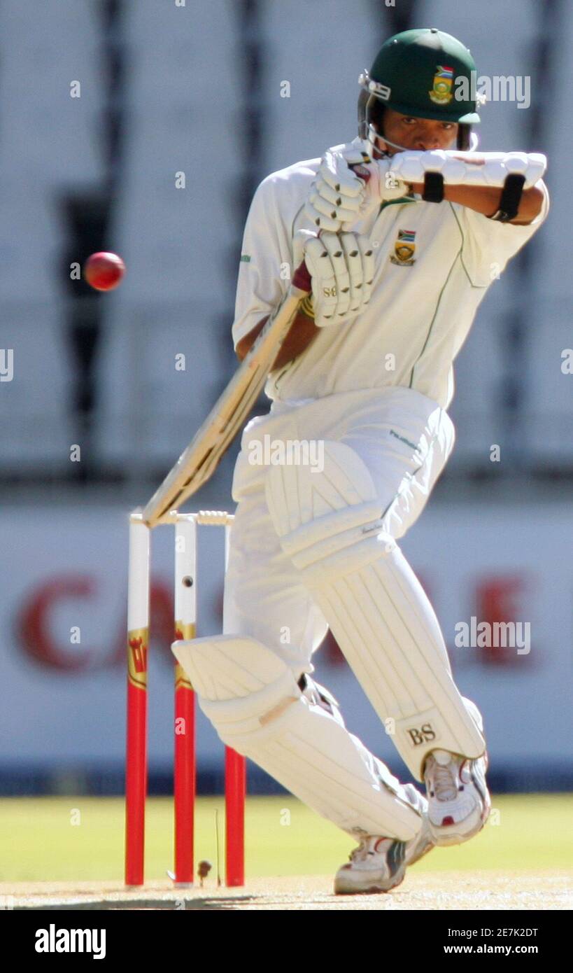 South africas makhaya ntini hi-res stock photography and images - Alamy