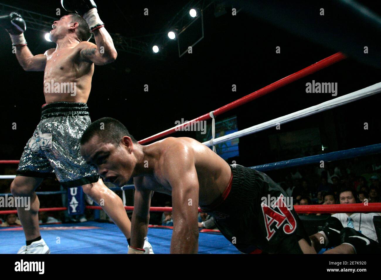 Bazooka man hi-res stock photography and images - Alamy